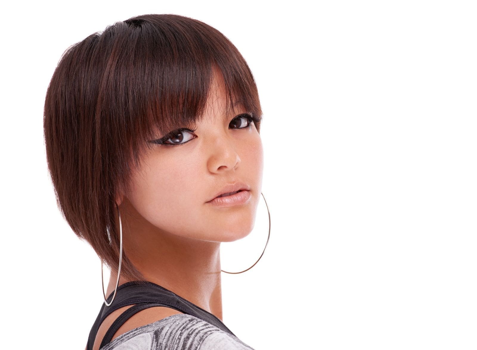 How To Style Layered Hair -Tips For A Trendy Transformation! - Icy Europe